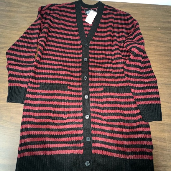 Hot Topic | Sweaters | Womens Sz Large Hot Topic Red Black Sweater ...